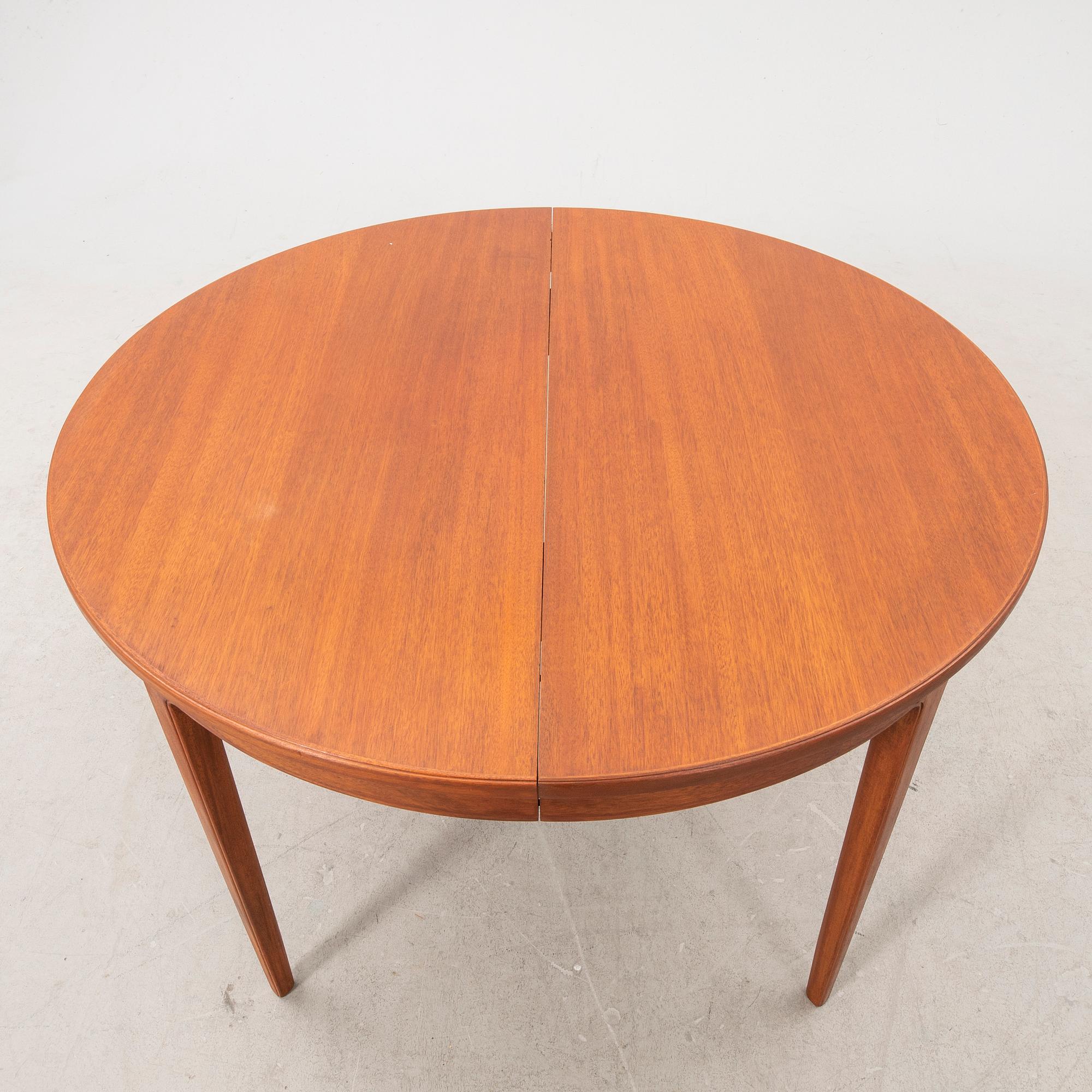 Carl Malmsten, matbord Herrgården Bodafors Möbler. - Bukowskis