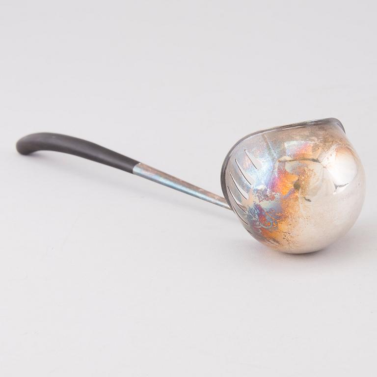 BÅLSLEV, silver och ädelträ, signerad Bente P, Kultateollisuus Oy, Åbo ...