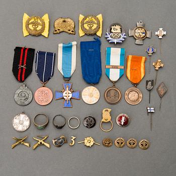 PARTI MEDALJER OCH TECKEN, Finland, 1900-talets mitt/andra hälft ...