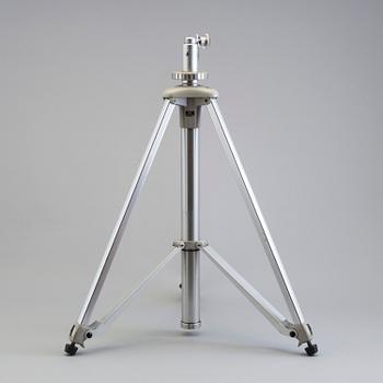 A 1950 /60s Linhof metal stand with a Leitz top part. - Bukowskis