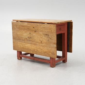 A painted pine gate-leg table, circa 1900. - Bukowskis