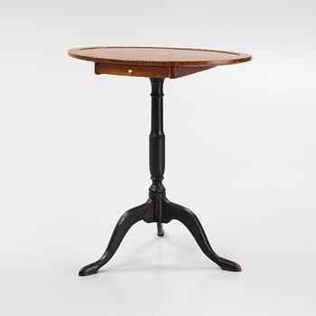 Fällbord, av Lars Eric Lindell (mästare i Köping 1818-1843). - Bukowskis