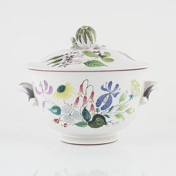 An earthenware Stig Lindberg terrine, dio, Sweden.Gustavsberg stu ...