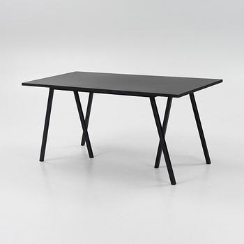 Leif Jørgensen, bord, "Loop Stand", Hay, Danmark. - Bukowskis