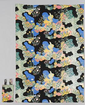 A bedspread and a bag made from the textile "Anakreon" by Josef Frank ...