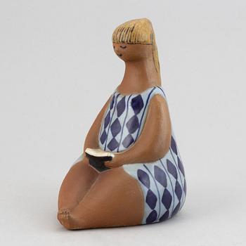 Lisa Larson, figurin, stengods, "Amalia" ur serien ABC-flickorna, Gustavsberg, i produktion 1958 ...