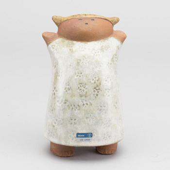 LISA LARSON, figurin i stengods, "Susanna", ur serien "Larsons ungar". Tillverkad på Gustavsberg ...