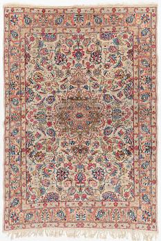 Carpet, Kirman Old, approx. 300 x 208 cm. - Bukowskis