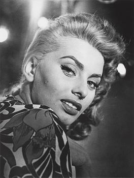 Per-Olow Anderson, "Sophia Loren photographed in Rome 1955". - Bukowskis