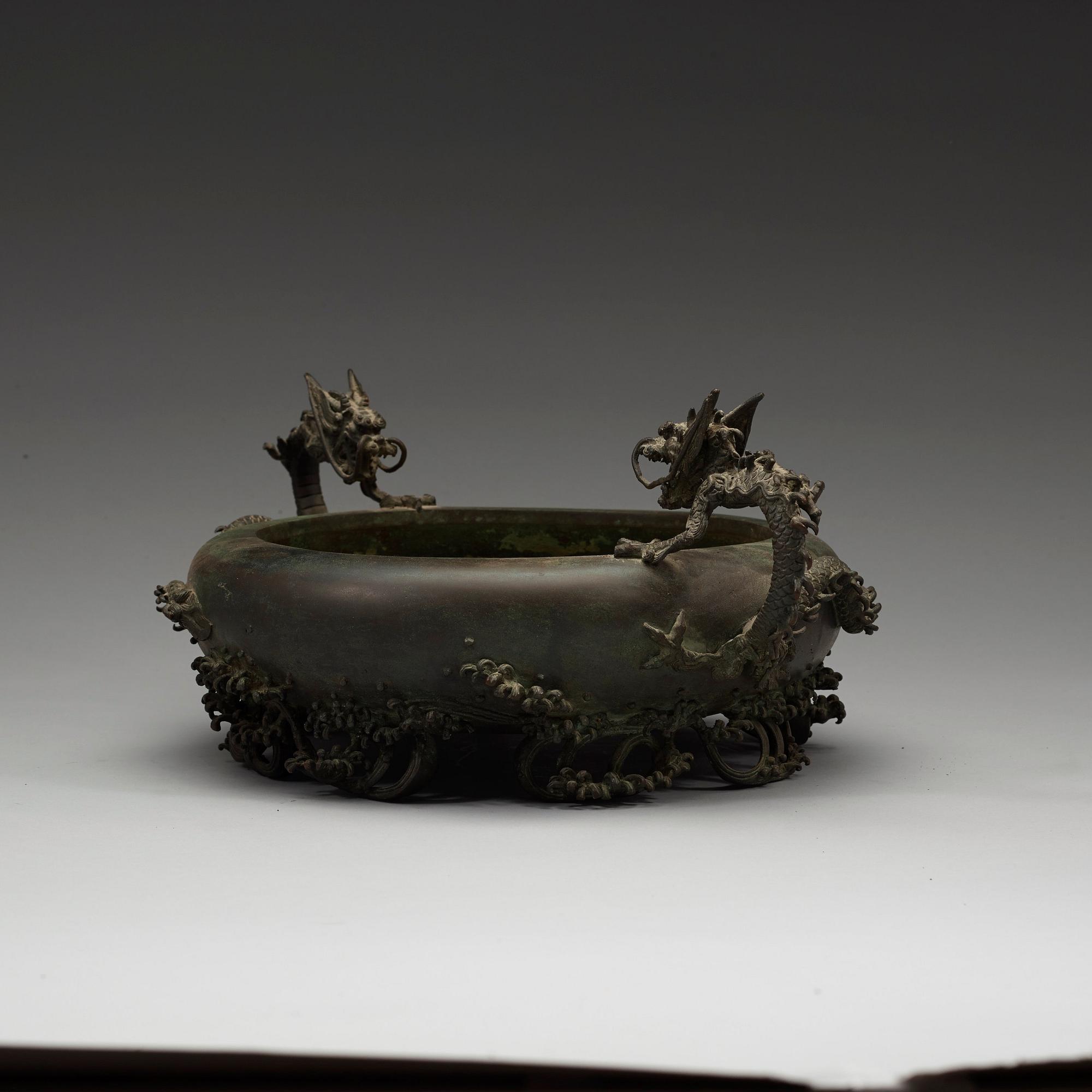A Japanese bronze censer with dragon handles, Meiji (1868-1912 ...