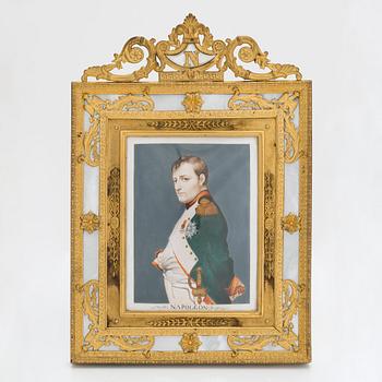 Porträtt av Napoleon I i ram, förgylld mässing med pärlemorinfattning ...