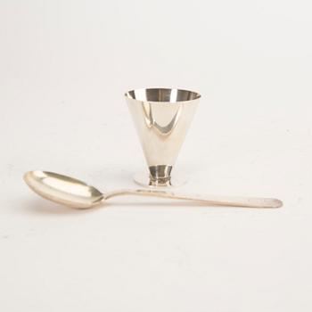 Wiwen Nilsson, Snapsglas och sked sterling silver Lund 1948-49. - Bukowskis
