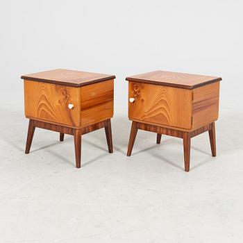A pair of 1940/50s bedside tables. - Bukowskis