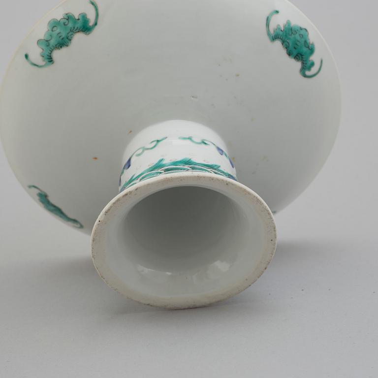 FAT på FOT, porslin. Qingdynastin, sent 1800-tal. - Bukowskis