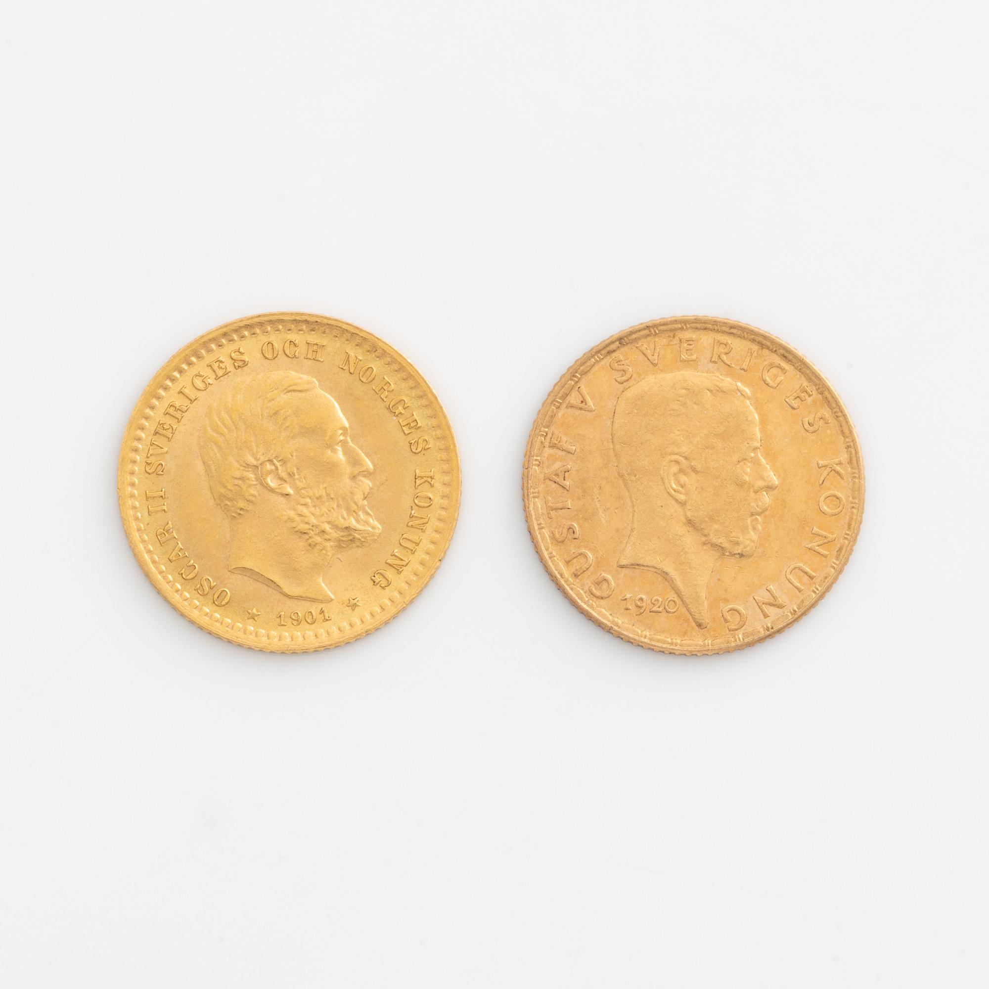Oscar II och Gustaf V, guldmynt, två stycken, 5 kronor 1901 och 1920 ...