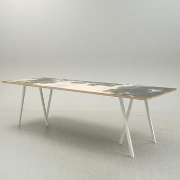 A 'Loop stand' table by Leif Jørgensen for HAY. - Bukowskis
