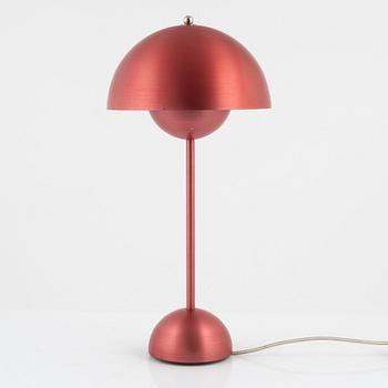 Verner Panton, a model 'Flower pot VP3' table lamp for Unique Interior ...