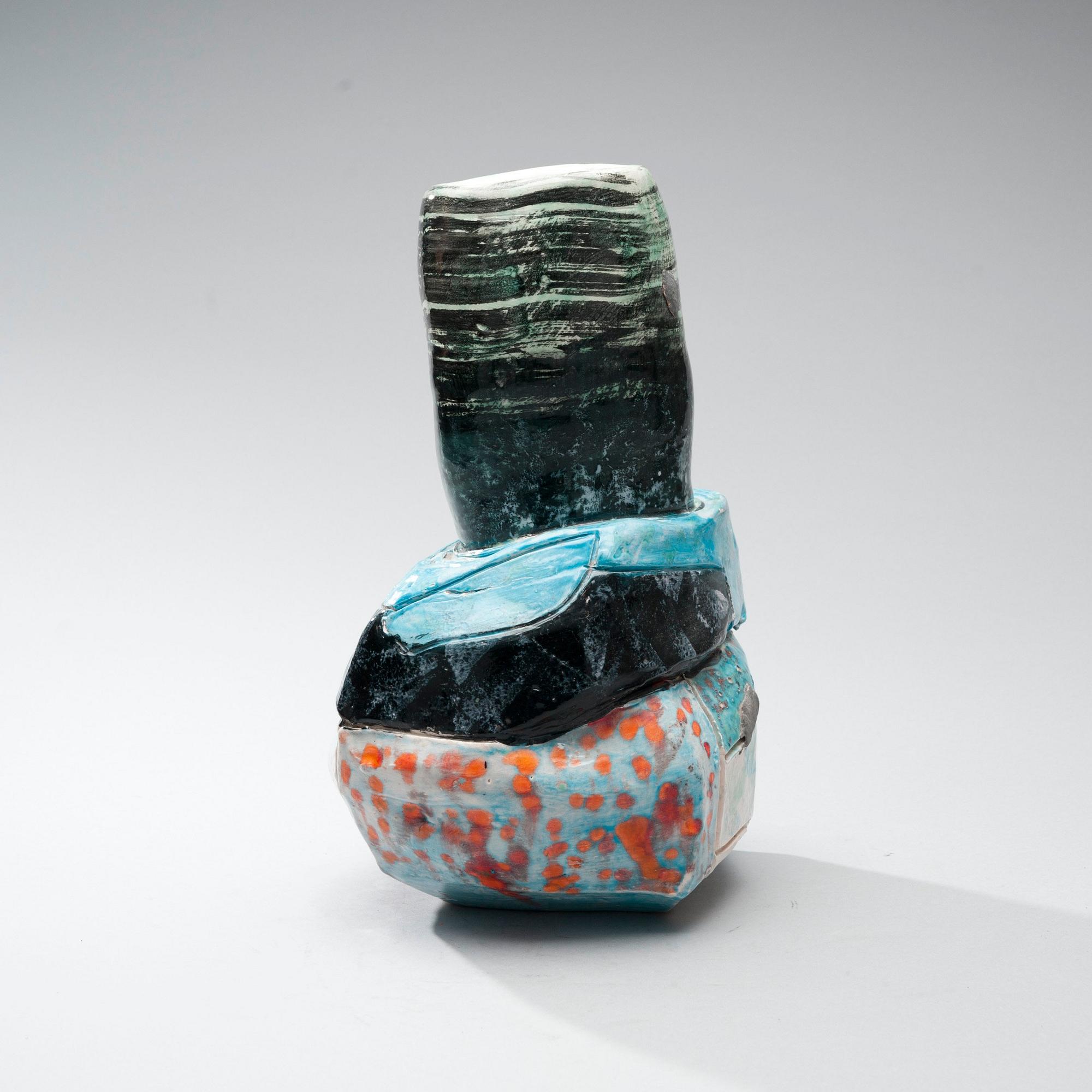 Timothy Persons, A CERAMIC SCULPTURE. - Bukowskis