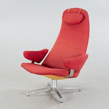 A "Contourett Roto" chair, designed by Alf Svensson for Dux Möbel AB ...