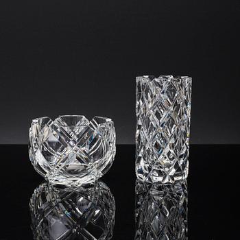 GUNNAR CYRÉN,a "Sofiero" bowl and vase. - Bukowskis