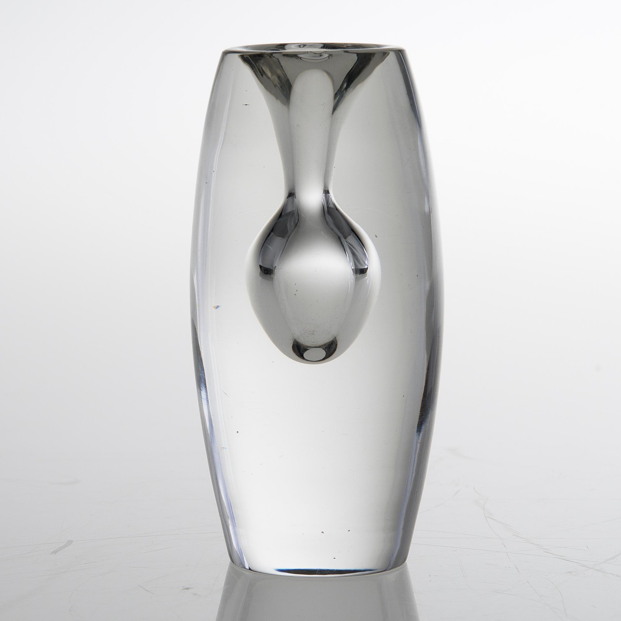 TAPIO WIRKKALA, VAS, A GLASS SKULPTURE. Tokio, 3576. Signed by Tapio ...