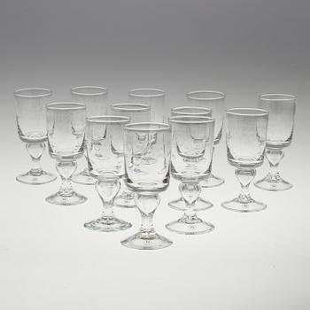 A set of twelve "Antik" wine glasses by Reijmyre Glasbruk. - Bukowskis