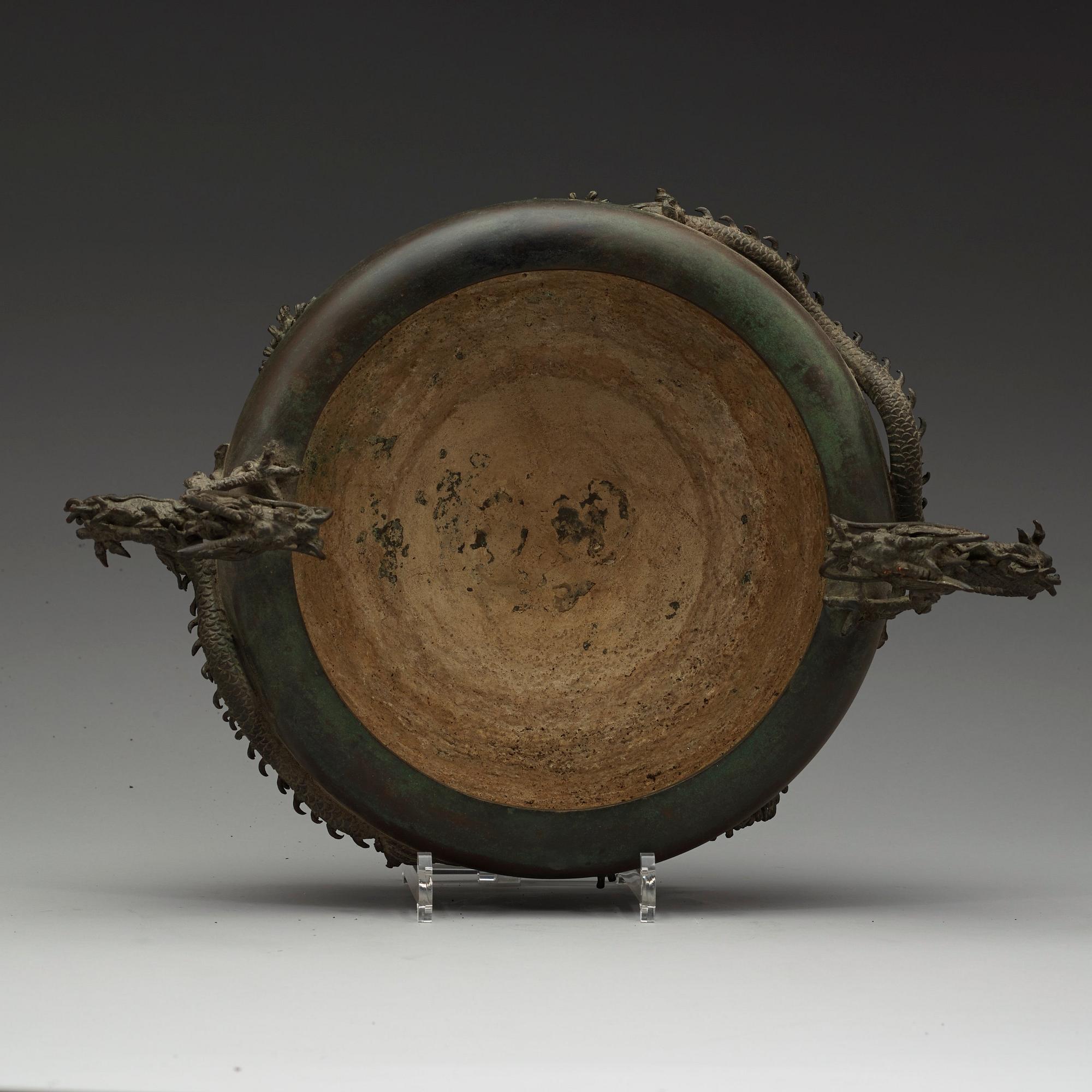 A Japanese bronze censer with dragon handles, Meiji (1868-1912 ...