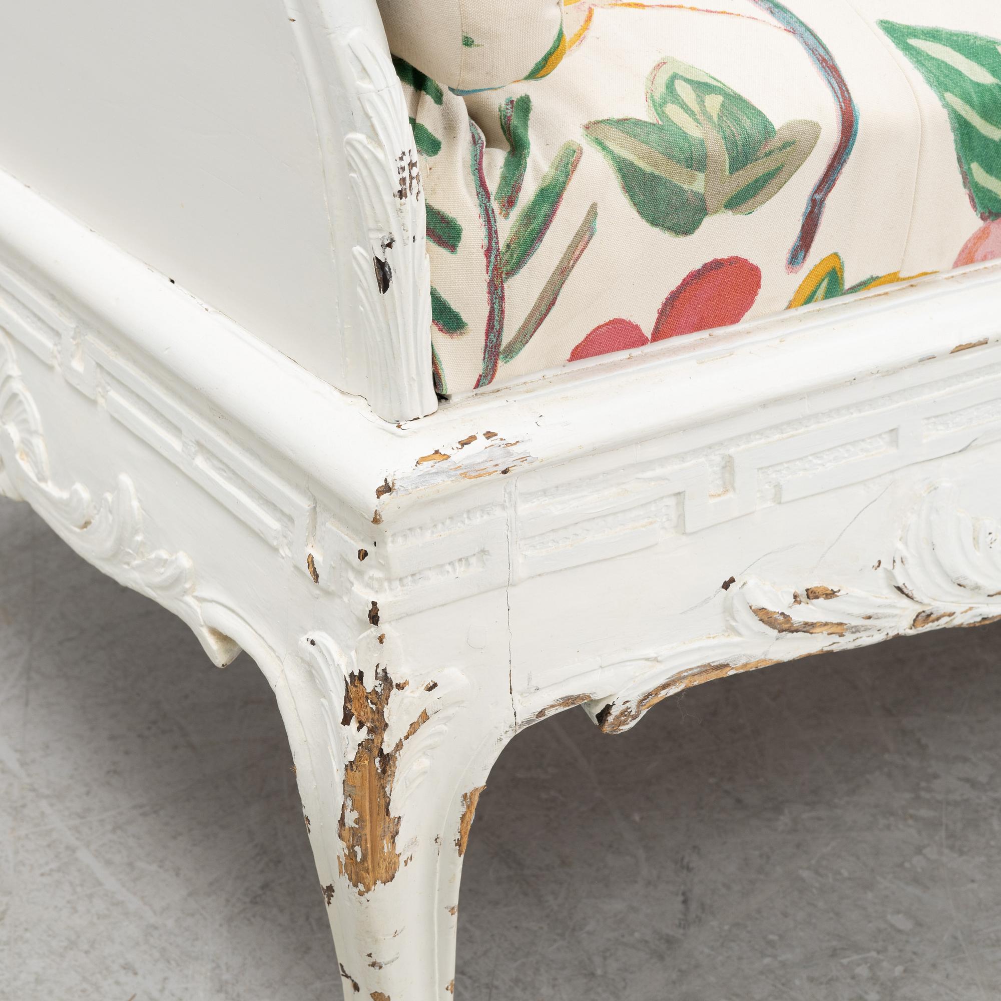 A Swedish Rococo sofa, later part of the 18th century. - Bukowskis