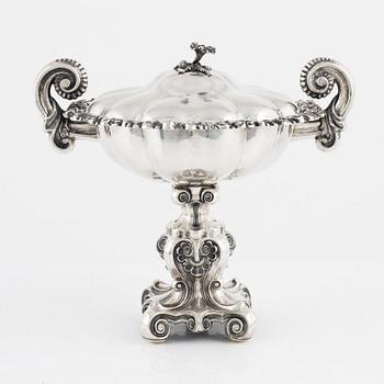 Gustaf Folcker, sockerskål, silver, nyrokoko, Stockholm, 1847. - Bukowskis