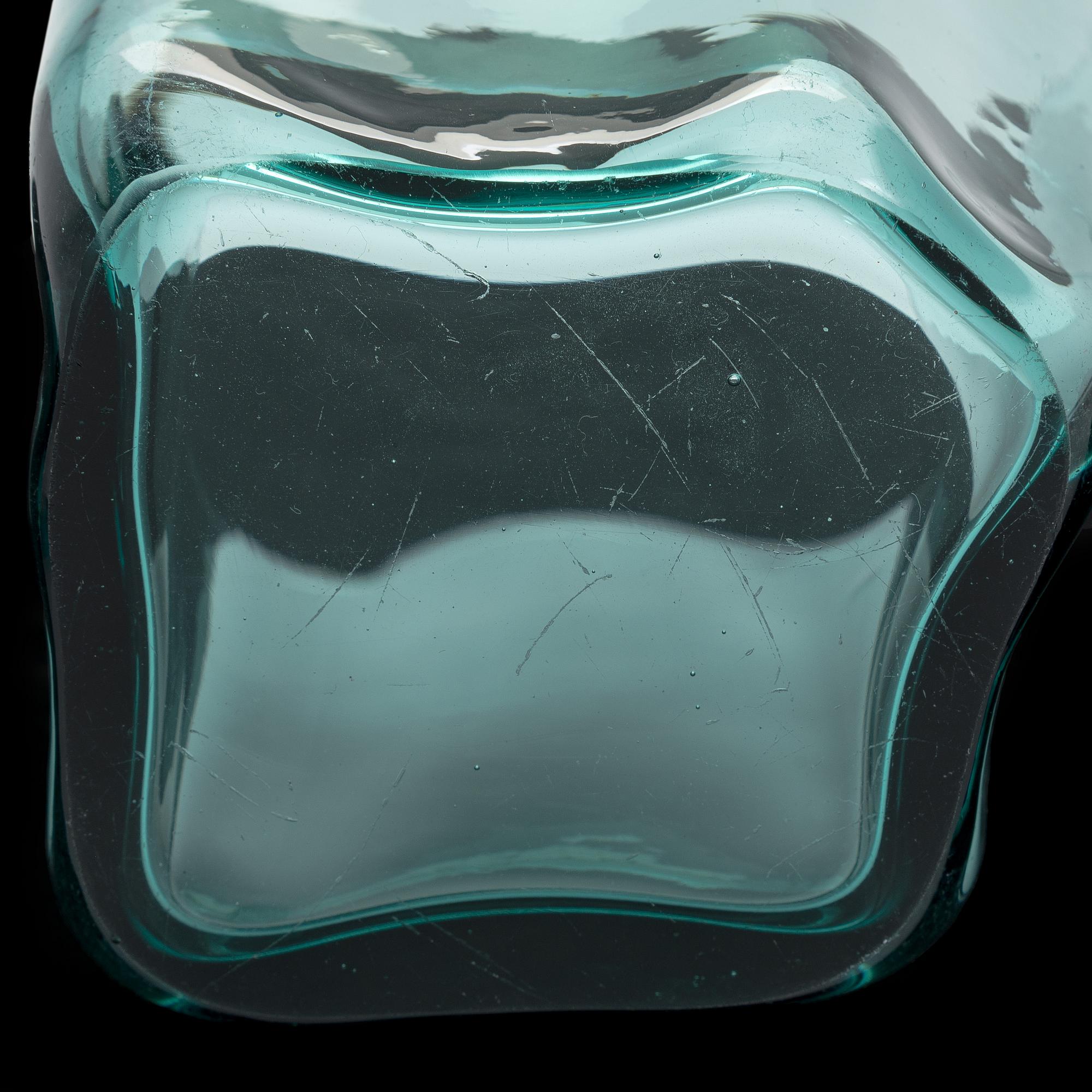 Alvar Aalto, one part of 'Aalto flower' glass sculpture 9767D for ...
