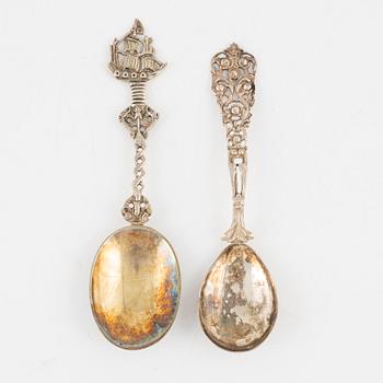 Two silver spoons, including Pairpoint Brothers. - Bukowskis