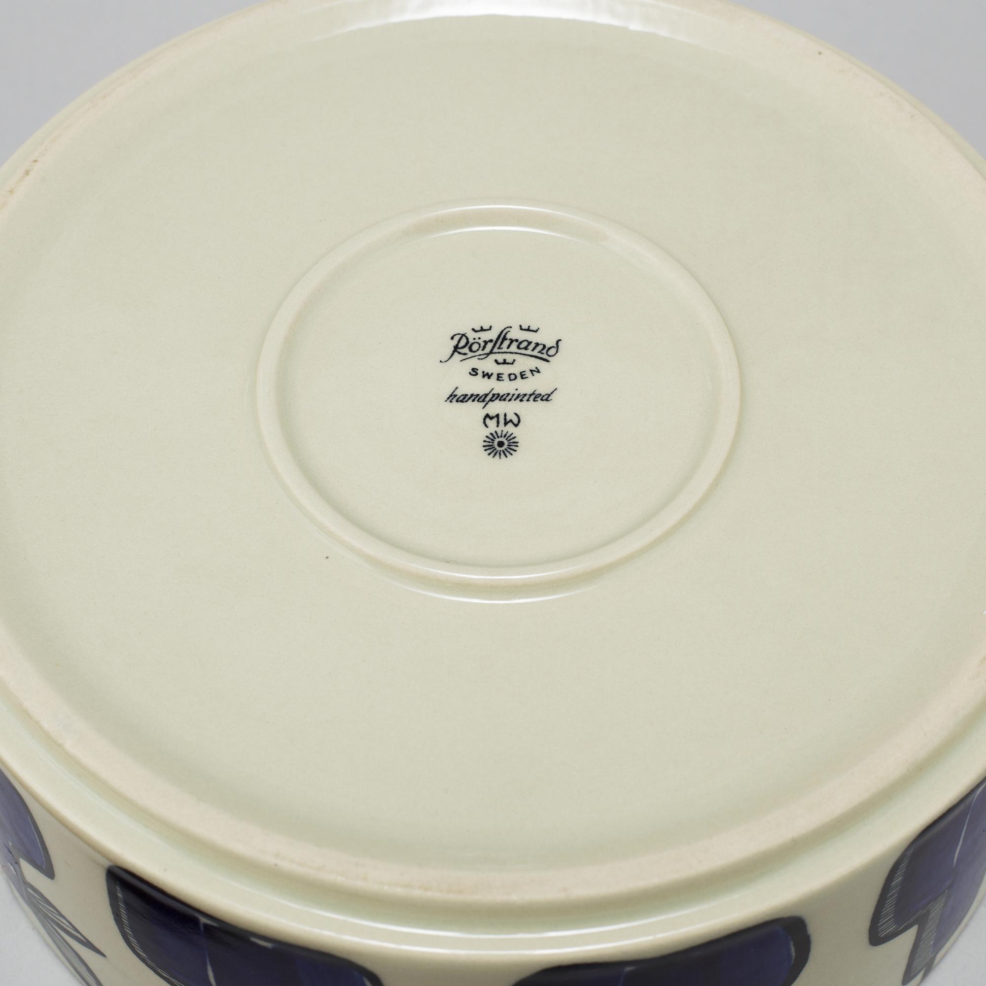 MARIANNE WESTMAN, skål med lock, porslin, Rörstrand, 1960-tal. - Bukowskis