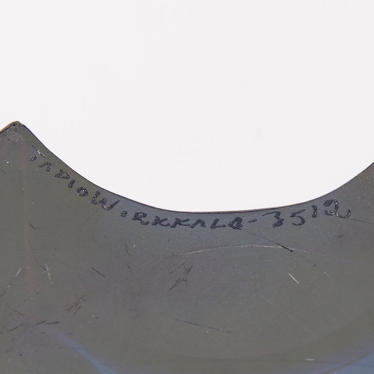 TAPIO WIRKKALA, TVÅ VASER, modeller 3512 och 3513, glas, signerade ...