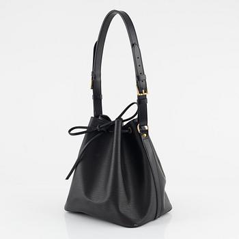 Louis Vuitton, A black 'Epi Petit Noé' bag. - Bukowskis