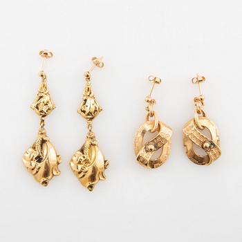 Earrings 2 pairs 18K gold and low-grade gold 18th/19th century. - Bukowskis