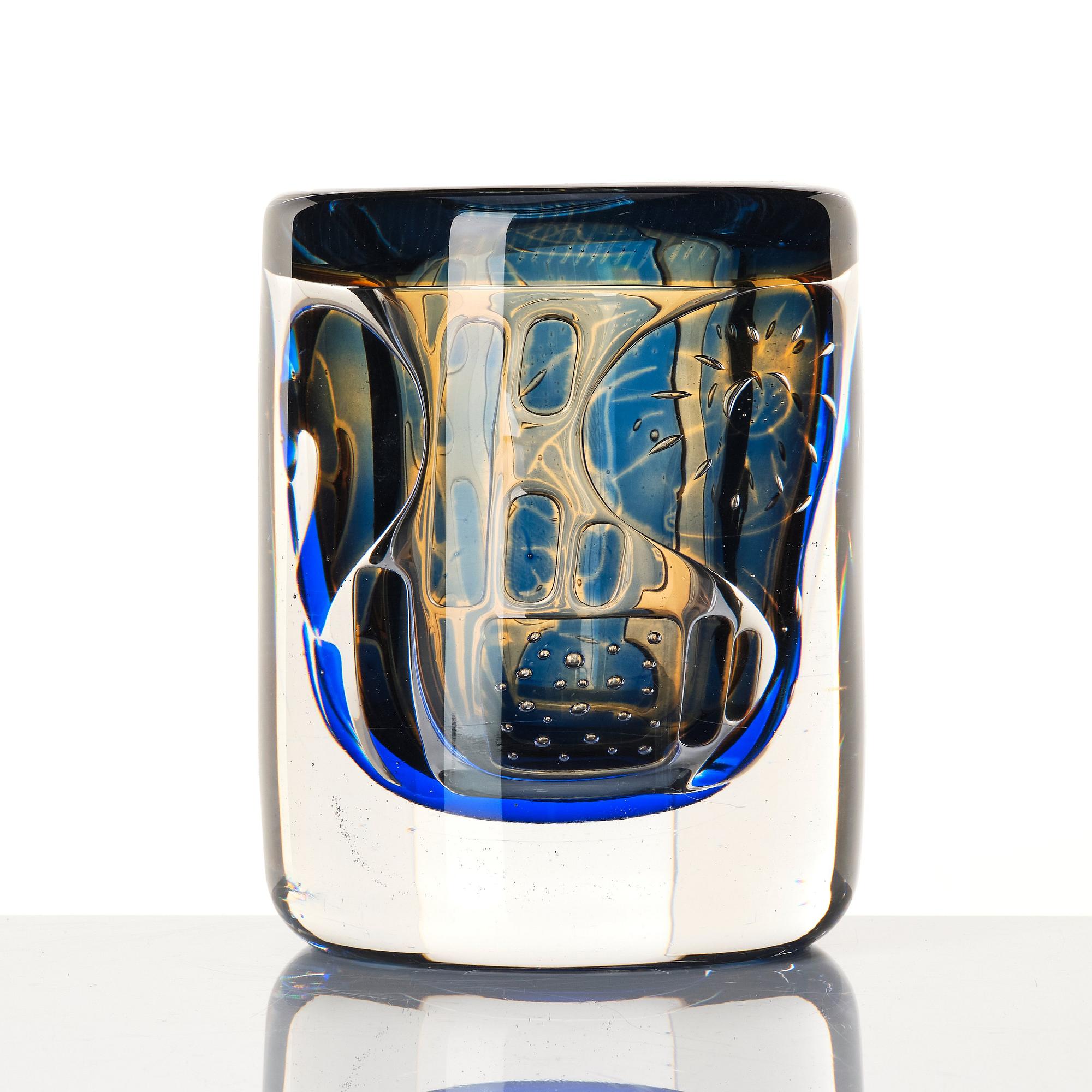 Edvin Öhrström, an "Assyrisk Prinsessa" (Assyrian Princess) ariel glass ...