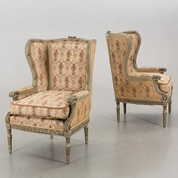 A PAIR OF LOUIS SEIZE STYLE ARMCHAIRS. 20TH CENTURY. - Bukowskis