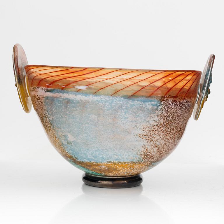 Kjell Engman, a glass bowl, Kosta Boda, 1991. - Bukowskis