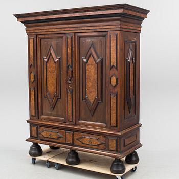 A NORTHERN EUROPEAN BAROQUE CABINET. - Bukowskis
