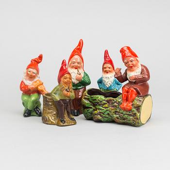 TOMTAR, 5 st, Keramik. 1900-talets mitt. - Bukowskis