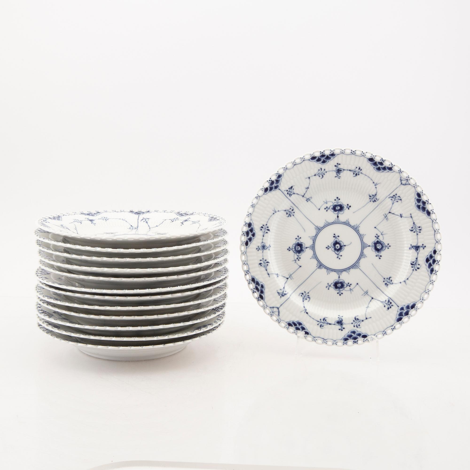 Dinnerware 38 dlr musselmalet hel and and halvblonde Royal Copenhagen ...