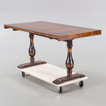 A 1920/30s Swedish Grace table. - Bukowskis
