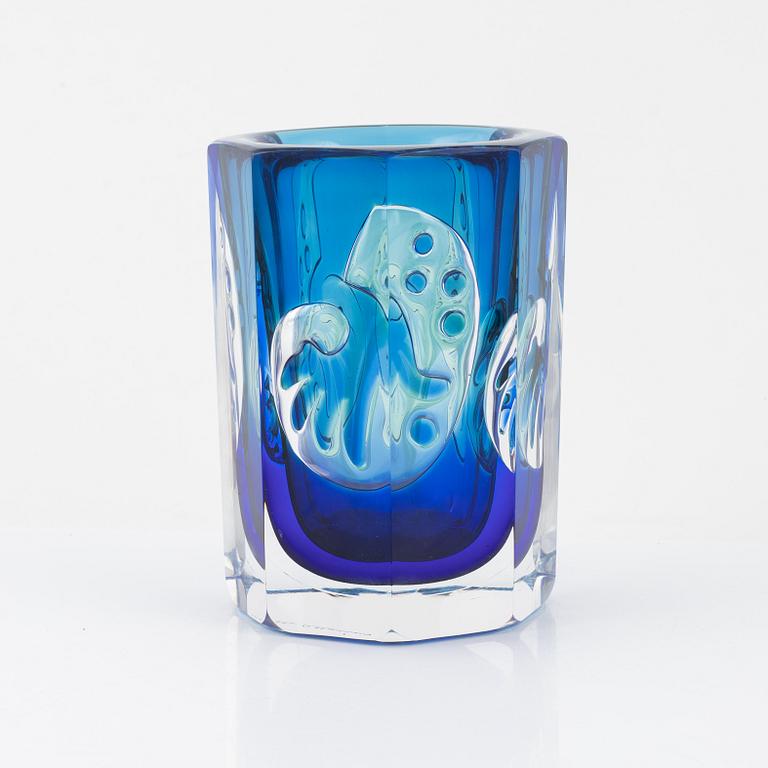 Olle Alberius, a glass vase, Orrefors, Sweden 1991. - Bukowskis