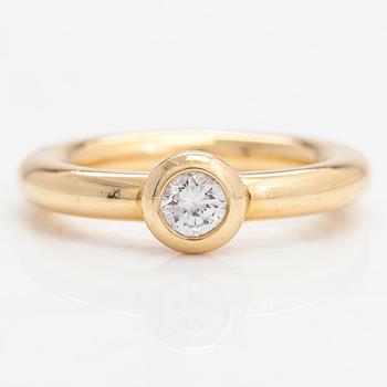 Torbjörn Tillander, an 18K gold ring, brilliant-cut diamond approx. 0. ...