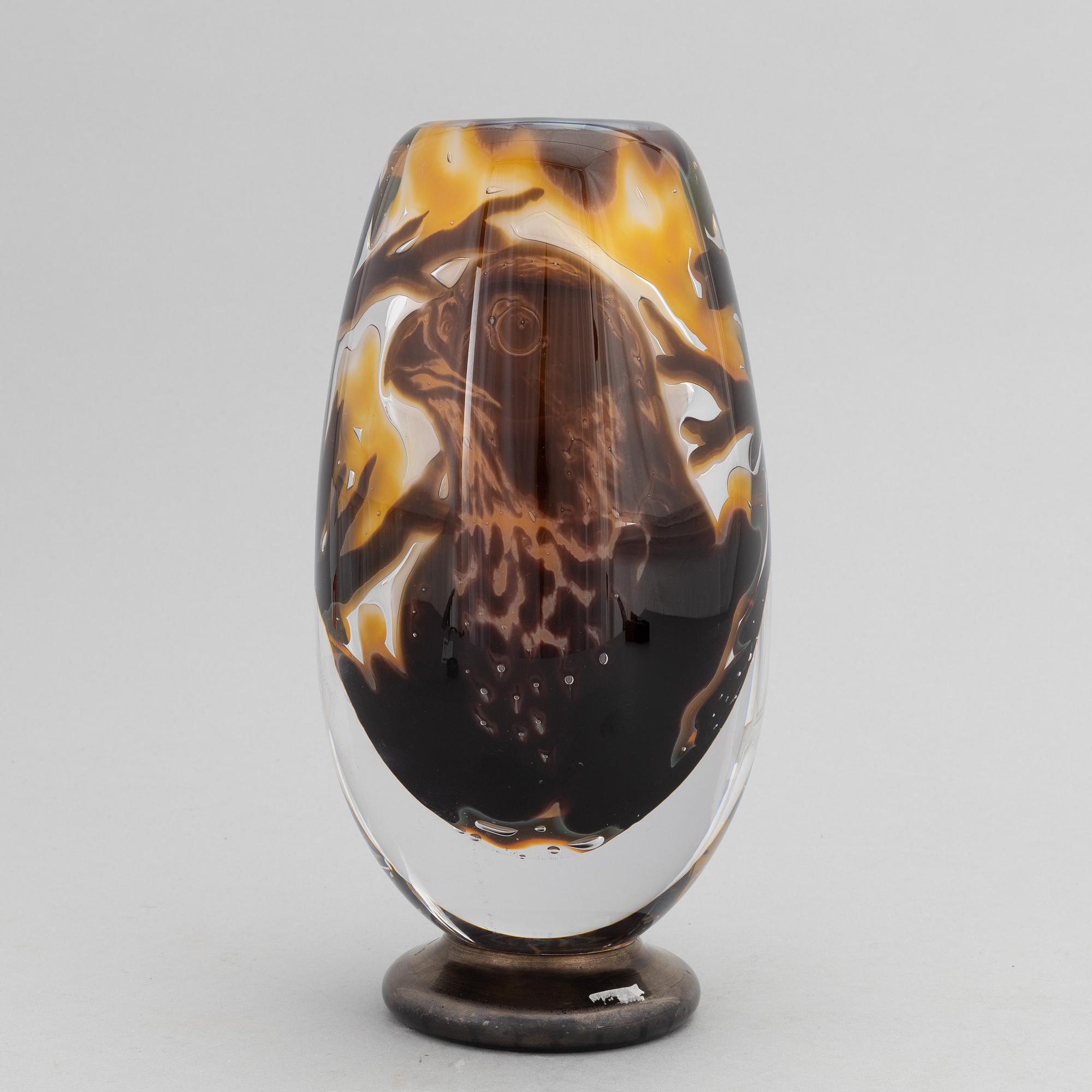Astrid Gate, a unique ariel glass vase, signed and dated 2005. - Bukowskis
