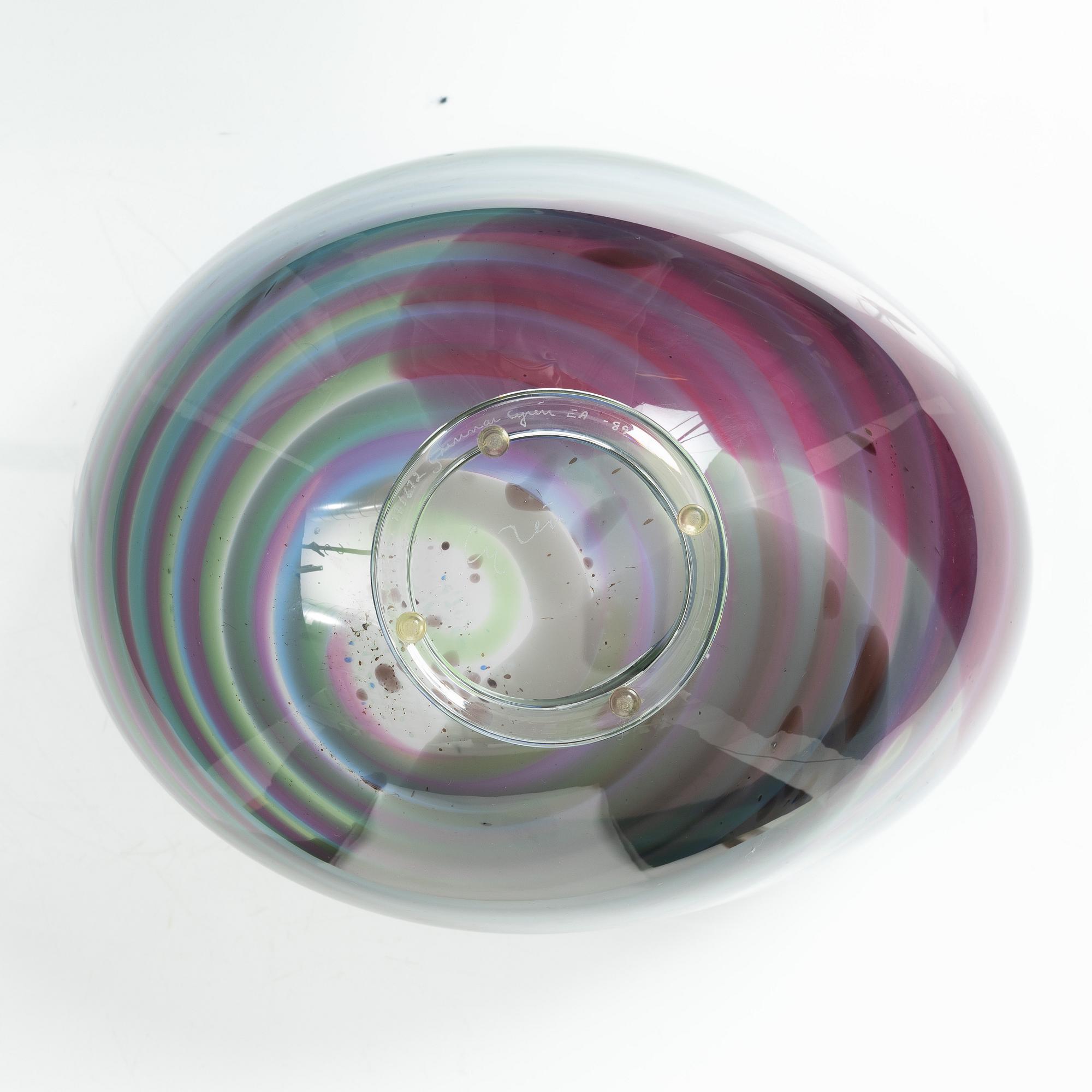 Gunnar Cyrén, a bowl, Orrefors, 1989. - Bukowskis