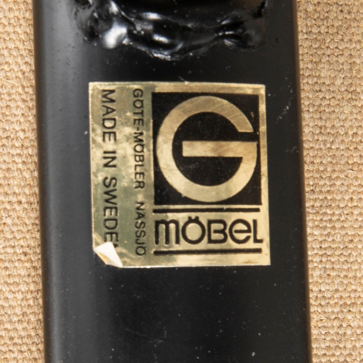 Fåtölj med fotpall 1970-tal, "Delfin" Göte möbler. - Bukowskis