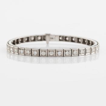 Armband 18K vitguld med runda briljantslipade diamanter. - Bukowskis