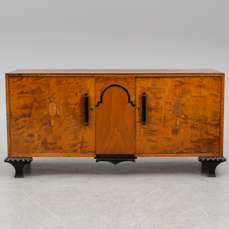 A 1930s sideboard. - Bukowskis