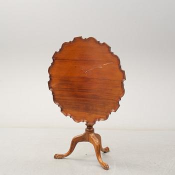 FOLDING TABLE, England, 18th century. - Bukowskis